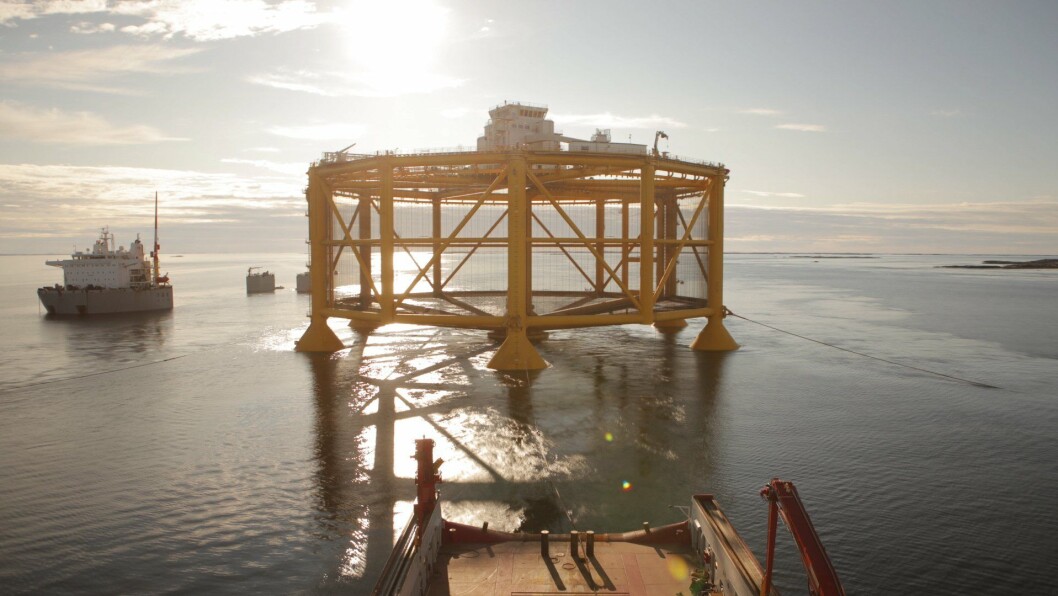 Offshore fish farm 'ready for salmon today'